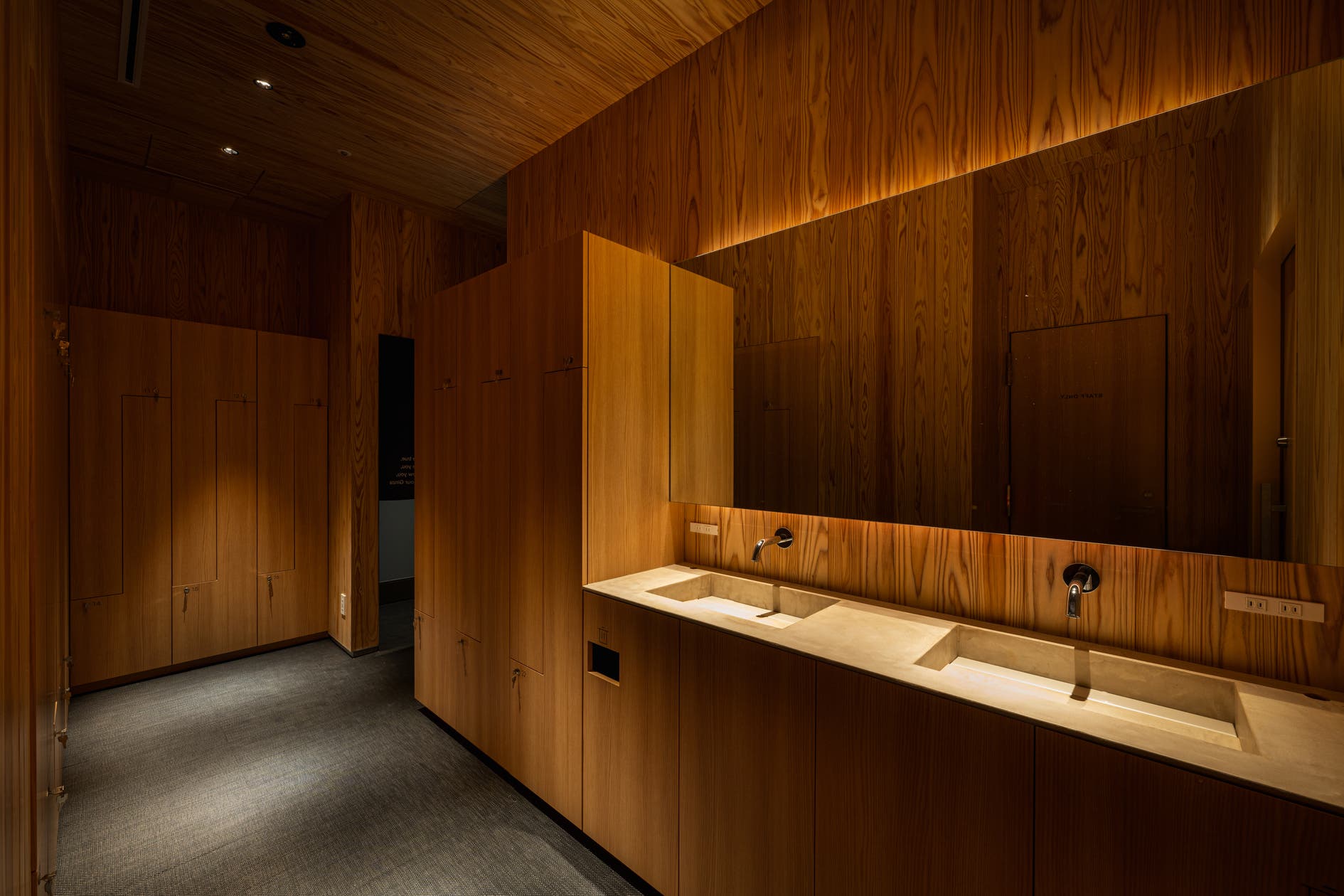 銀座を一望する天空のととのいの写真6