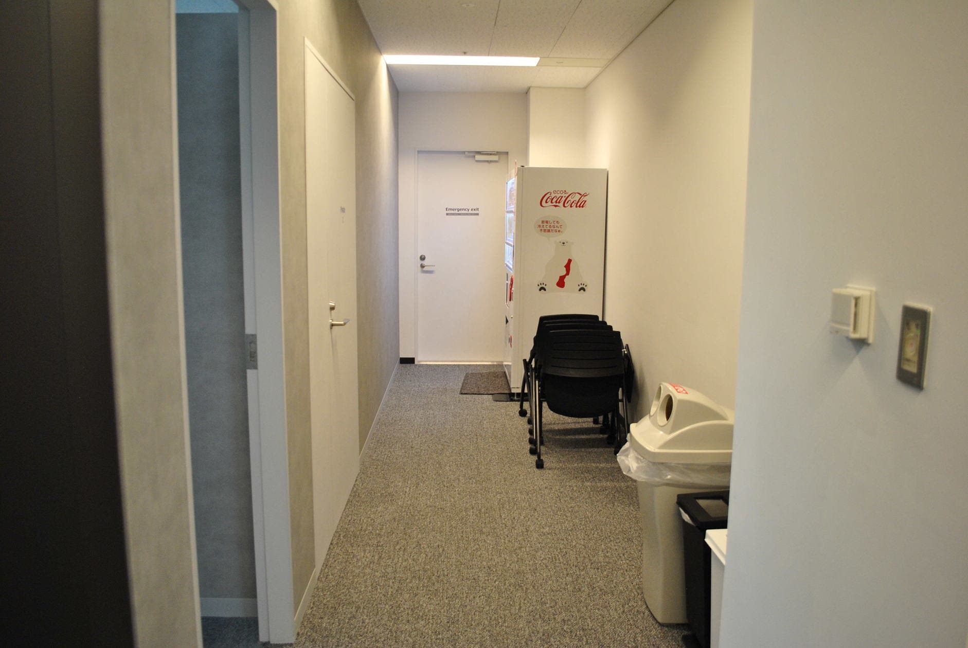 <芝浦ふ頭駅徒歩3分｜12名用会議室C>65インチの大型モニター完備◎会議やワークショップに最適✨の写真19