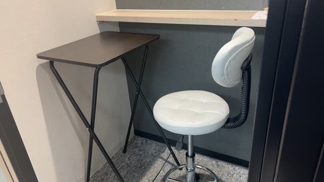 ✨12~1月値下げ中✨【大宮駅東口徒歩2分】1名用完全個室✨WiFi無料・ドリンク/会議・面接に!オンライン会議室No.204の写真2