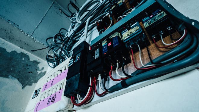 【JR・京王線 吉祥寺駅徒歩3分!】 自然光のたっぷり入る廃墟スタジオの写真4