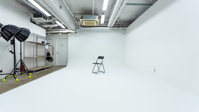 【JR・京王線 吉祥寺駅徒歩3分!】 幅4m×高さ2.5m×奥行き6mの白ホリスタジオの写真4