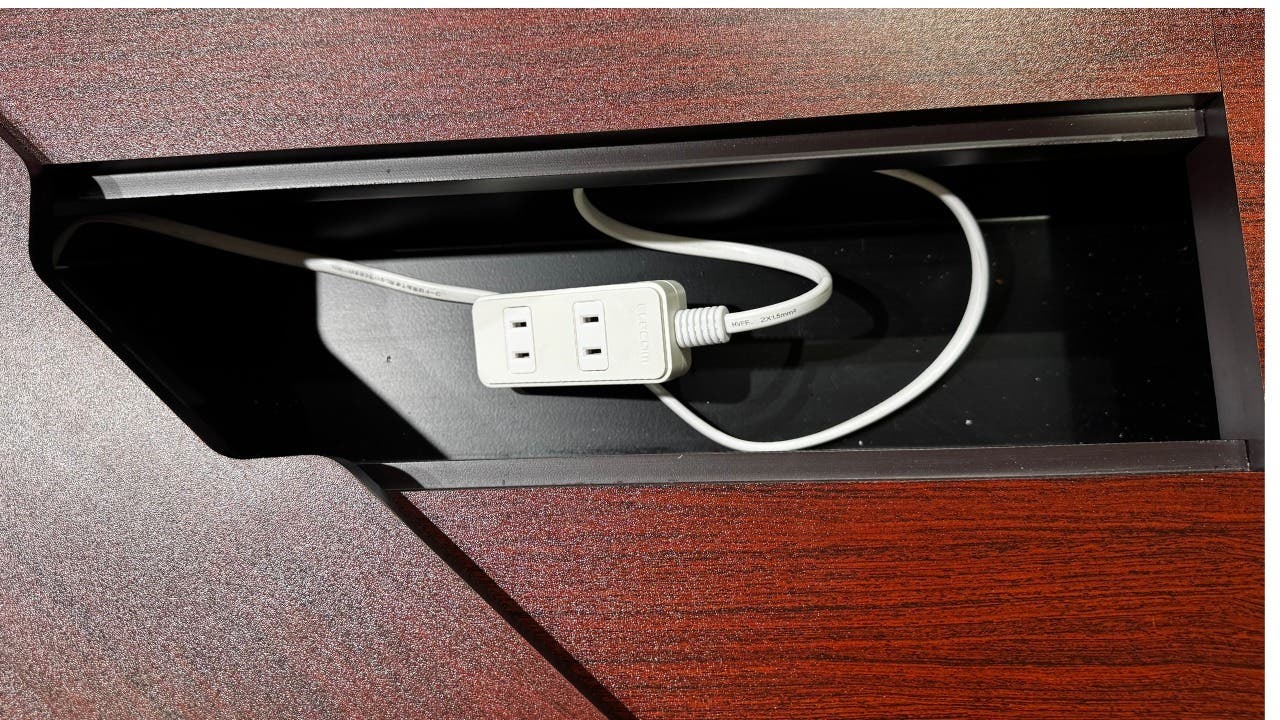 【商談に最適♪港区・赤坂の会議室】溜池山王駅徒歩３分！高級感溢れる会議室- 赤坂・溜池山王の貸ペースペチャクチャRoom２の写真3