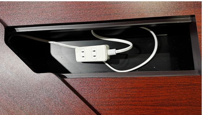 【商談に最適♪港区・赤坂の会議室】溜池山王駅徒歩3分!高級感溢れる会議室- 赤坂・溜池山王の貸ペースペチャクチャRoom2の写真3