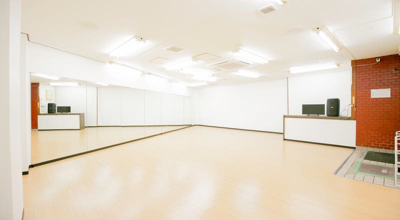 ジャンプOK！演奏OK！【高速長田駅1分】防音施工済み地下スタジオ！7m幅大型ミラー