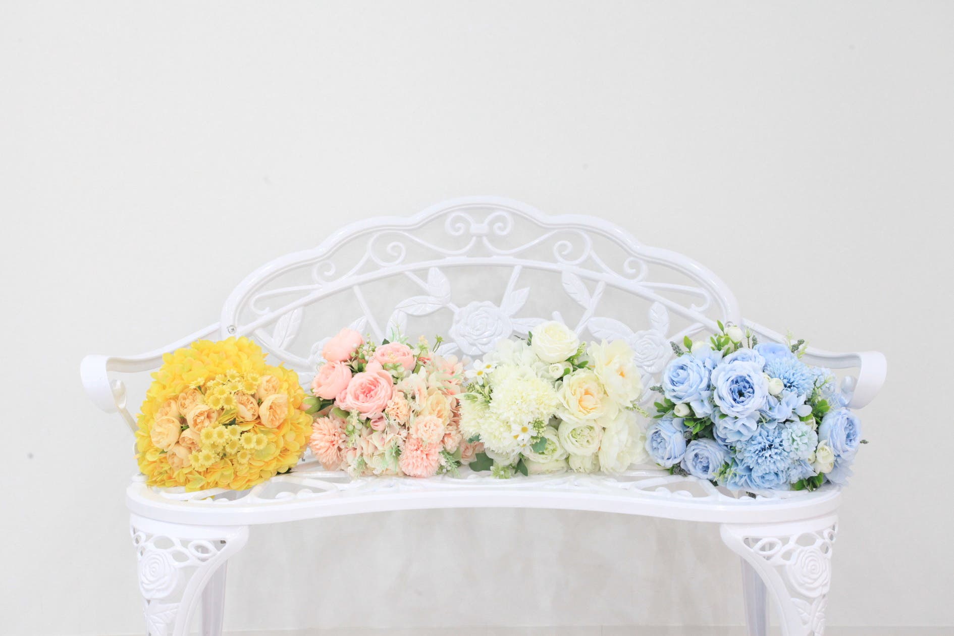 池袋東口徒歩４分/毎日清掃/自然光×白の空間/無限に広がる撮影の可能性/シンプルで洗練された非日常/背景10種類/機材すべて無料の写真16