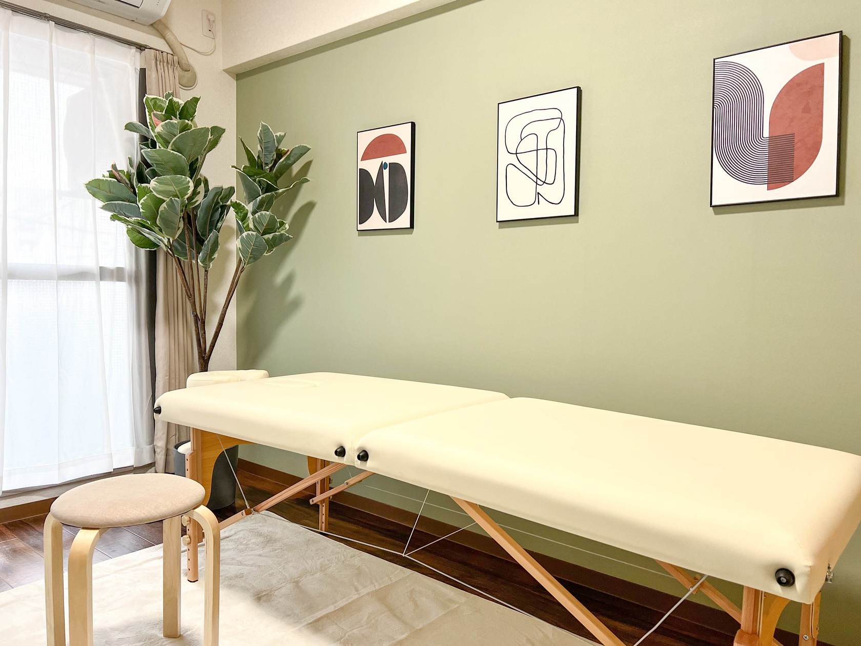 【三島駅4分！12名利用可！】綺麗な室内！WiFi・ホワイトボード全て無料！貸会議室ユニエル三島Bの写真8