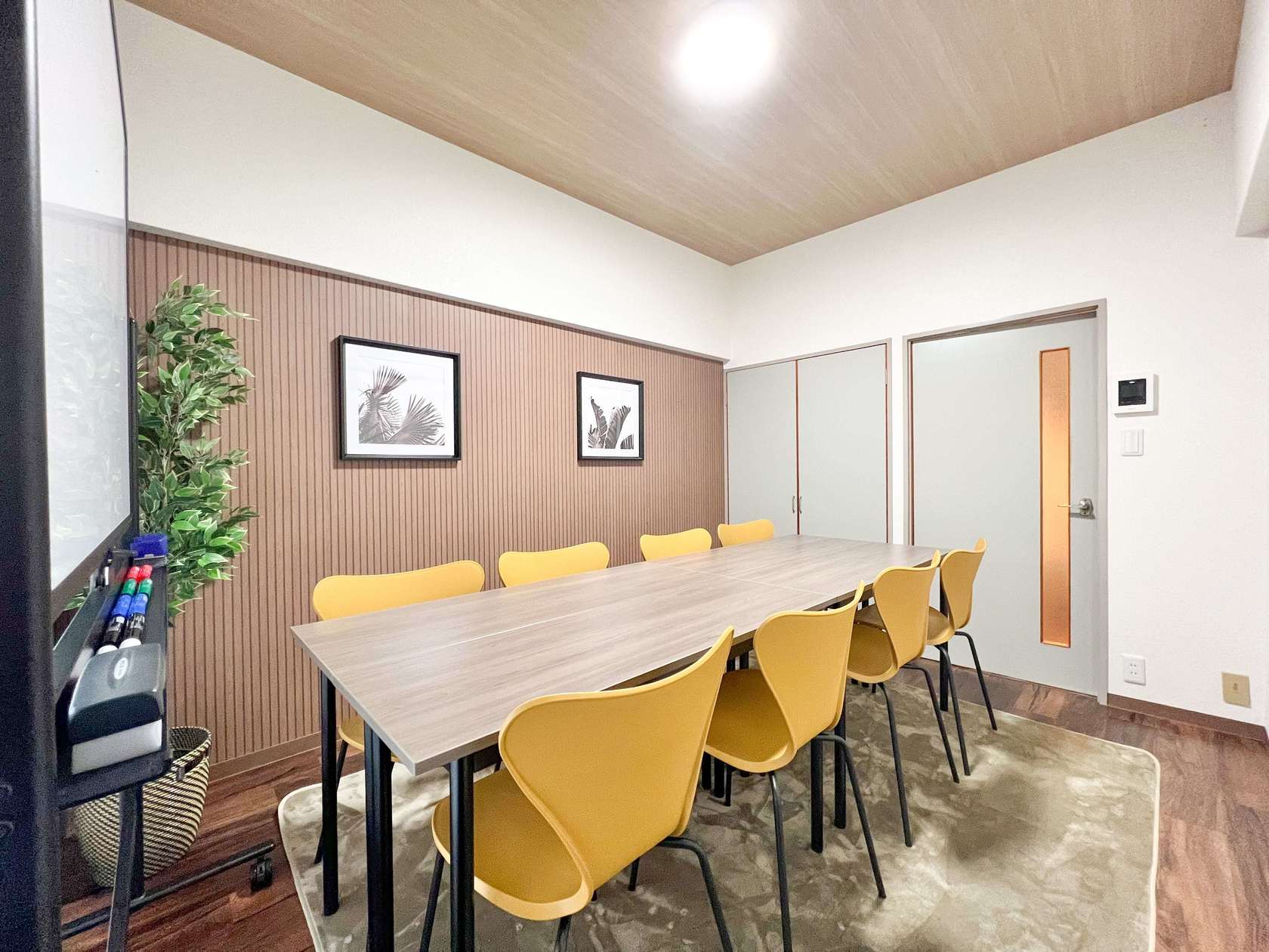 【三島駅4分！12名利用可！】綺麗な室内！WiFi・ホワイトボード全て無料！貸会議室ユニエル三島Cの写真7
