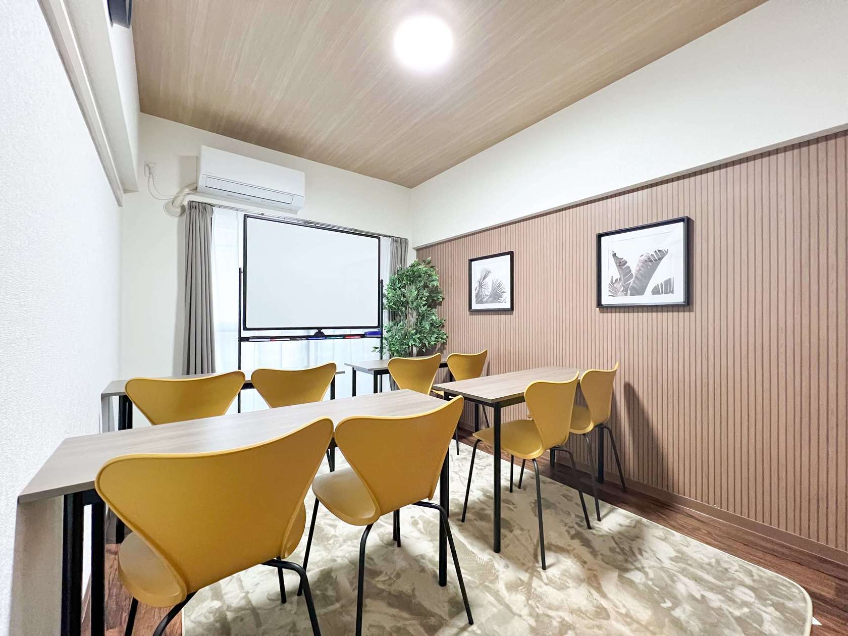 【三島駅4分！12名利用可！】綺麗な室内！WiFi・ホワイトボード全て無料！貸会議室ユニエル三島Cの写真8