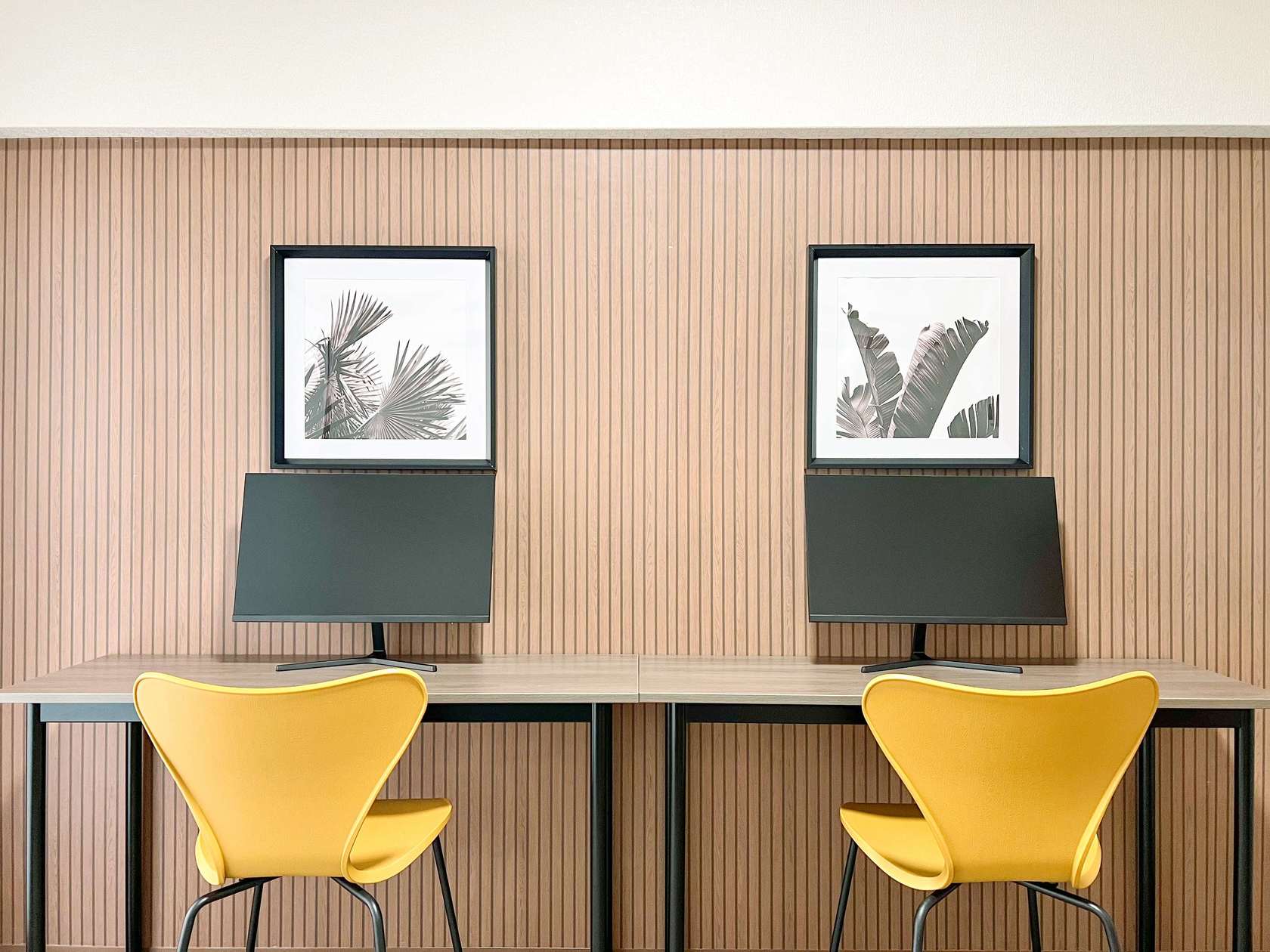 【三島駅4分！12名利用可！】綺麗な室内！WiFi・ホワイトボード全て無料！貸会議室ユニエル三島Cの写真18