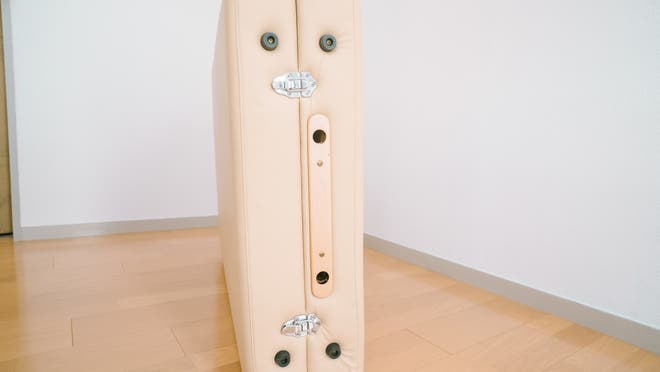 薬院駅最寄りの貸し会議室【会議、面接等に便利】ホワイトボード・施術ベッドの写真8