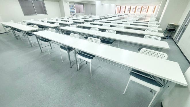 【秋葉原駅から徒歩8分・240名利用可⭐】設備充実⭐会議・研修・セミナー・試験・ウェビナー・説明会■5階ホールの写真2