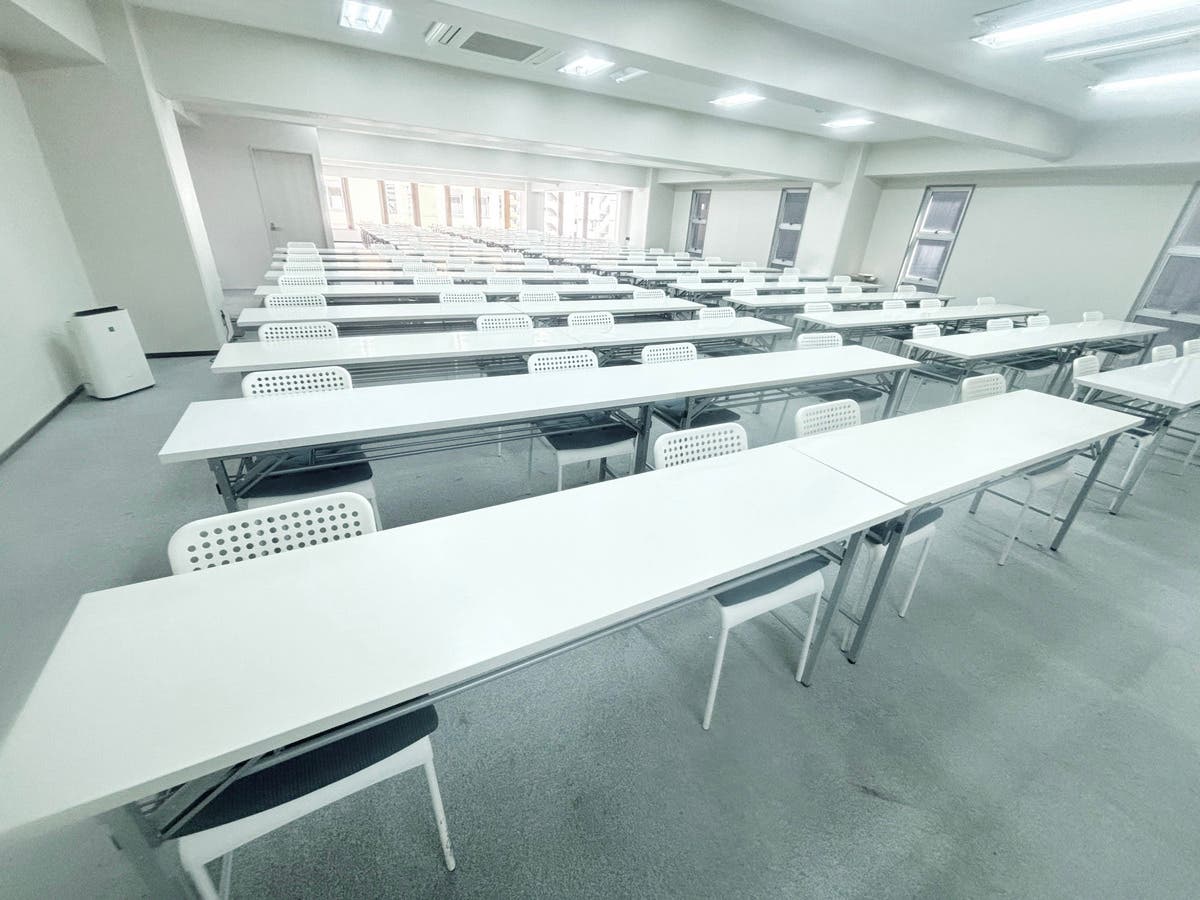 【秋葉原駅から徒歩8分・240名利用可⭐】設備充実⭐会議・研修・セミナー・試験・ウェビナー・説明会■5階ホールの写真3