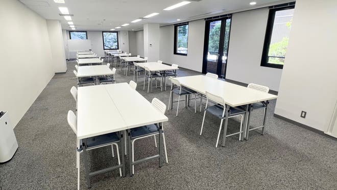 ⭐NEW⭐【六本木一丁目駅徒歩5分】無料備品多数☆会議・研修・試験会場・WEBセミナー・ZOOM快適ビジネス仕様!2階A会議室の写真3
