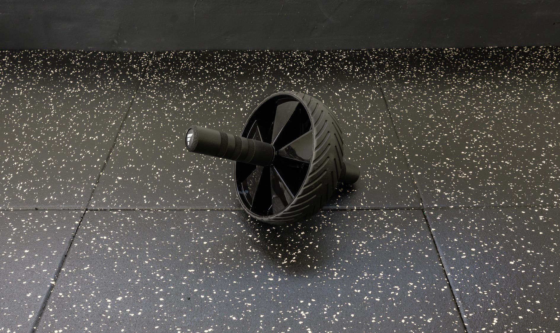 【新富町駅30秒/築地駅4分】1日1回スタッフ完全清掃のハイクオリティレンタルジムの写真17