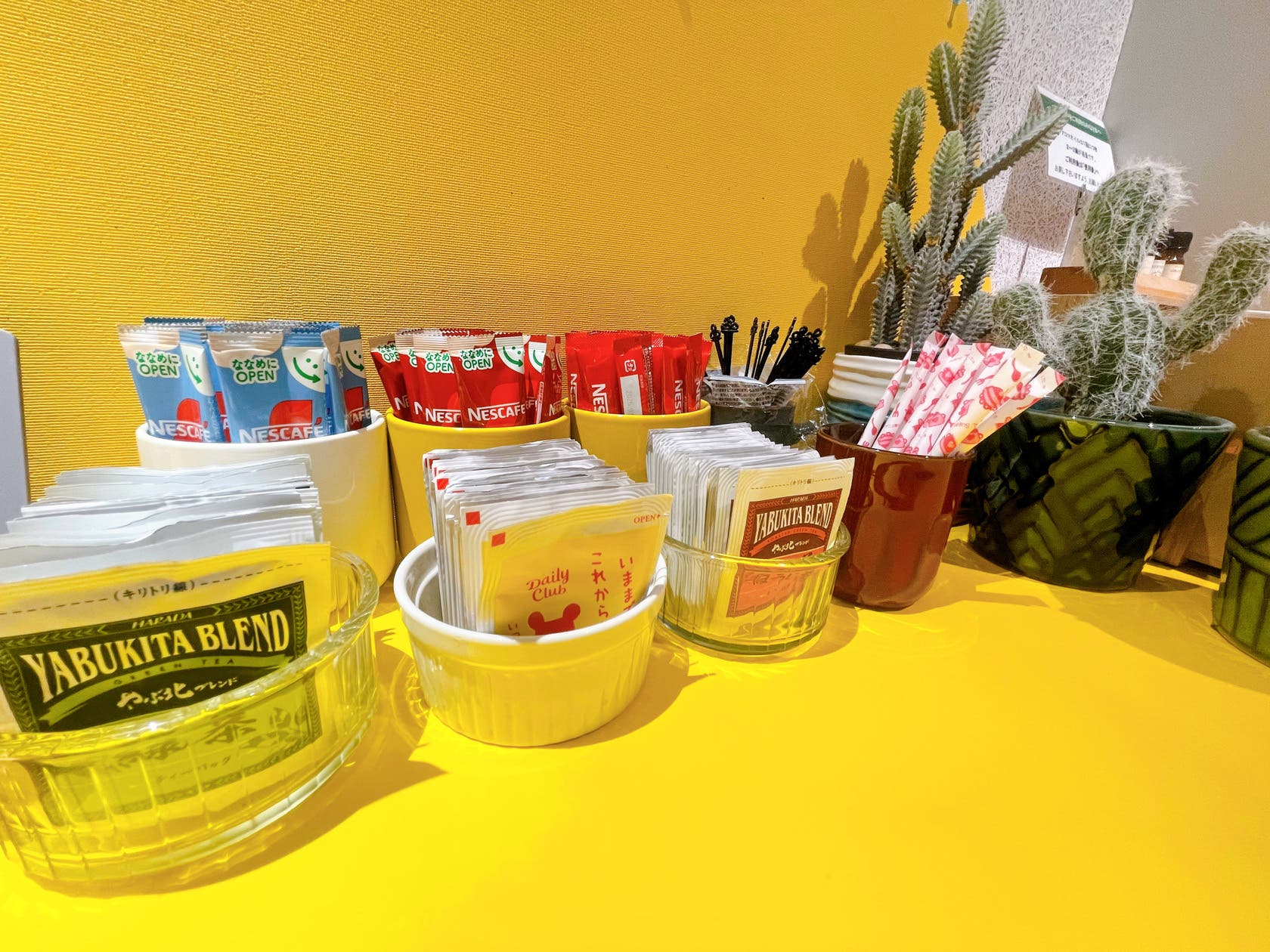 【津田沼駅から徒歩１分のコワーキングスペース／自習室】半個室（ブースNo８）の写真4