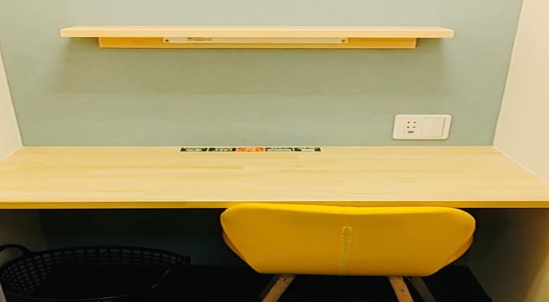 京橋駅徒歩8分！1名専用ブース✨あなた専用のリモート作業や勉強スペースとして集中したい時に最適🍔🥤飲食持ち込みOK！