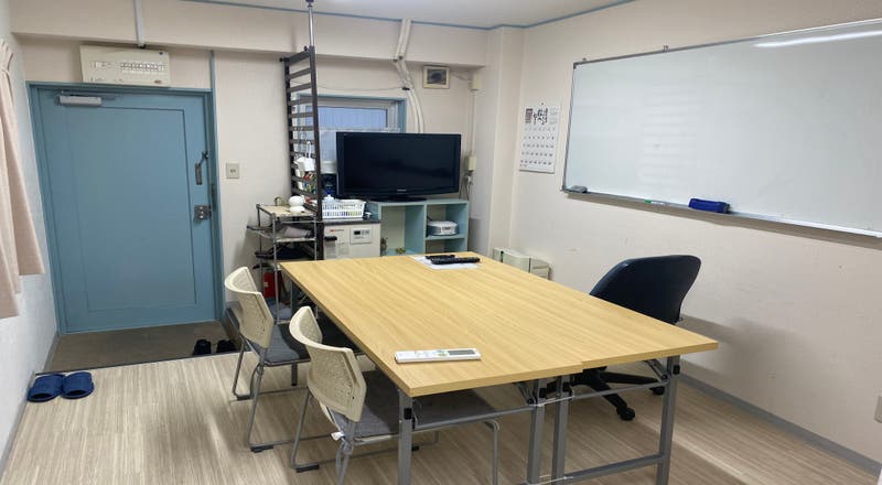 学園前駅から徒歩3分の貸し教室