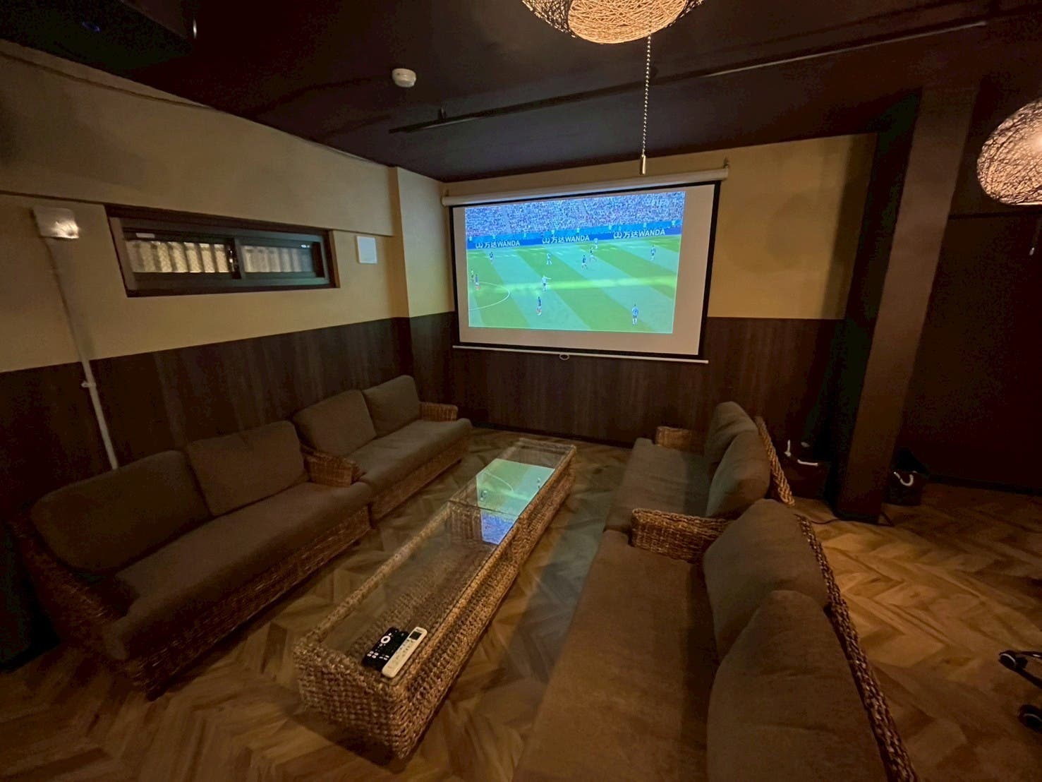 【FAMILYPOT 渋谷店🆕OPNE🎉】駅徒歩3分 本格ポーカーテーブル、ダーツ、ボードゲームもあるパーティ向けバリ風スペースの写真5