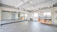 New Open 【桜木町駅4分】大型鏡(4.5m)・広さ(40㎡)ダンスやヨガ・各レッスンができる、雰囲気のあるスタジオの写真2