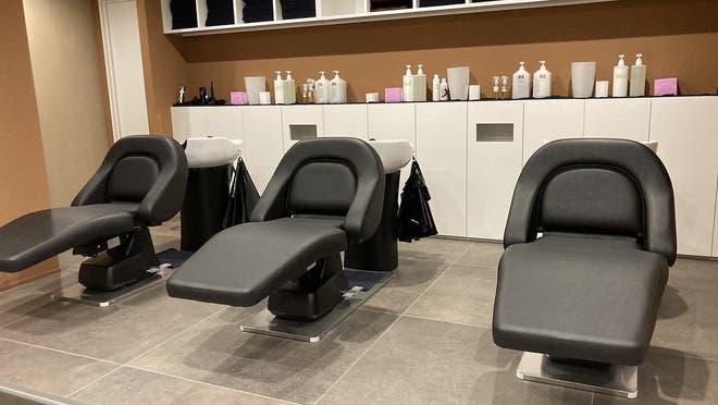 登戸駅から30秒!! 落ち着いた雰囲気のヘアサロンの写真2