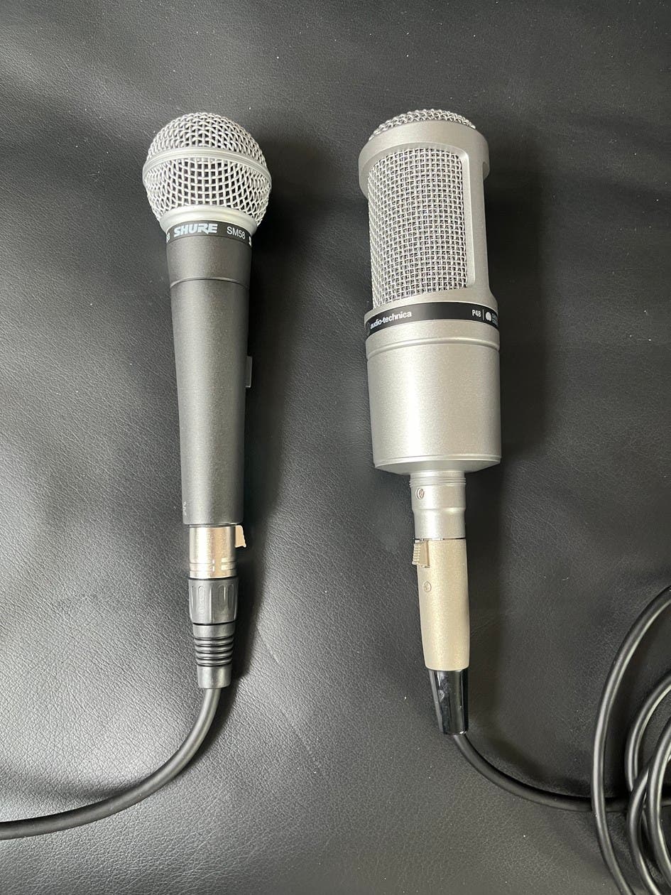 有線マイク２本（スタンド、XLRケーブル付属）の画像1