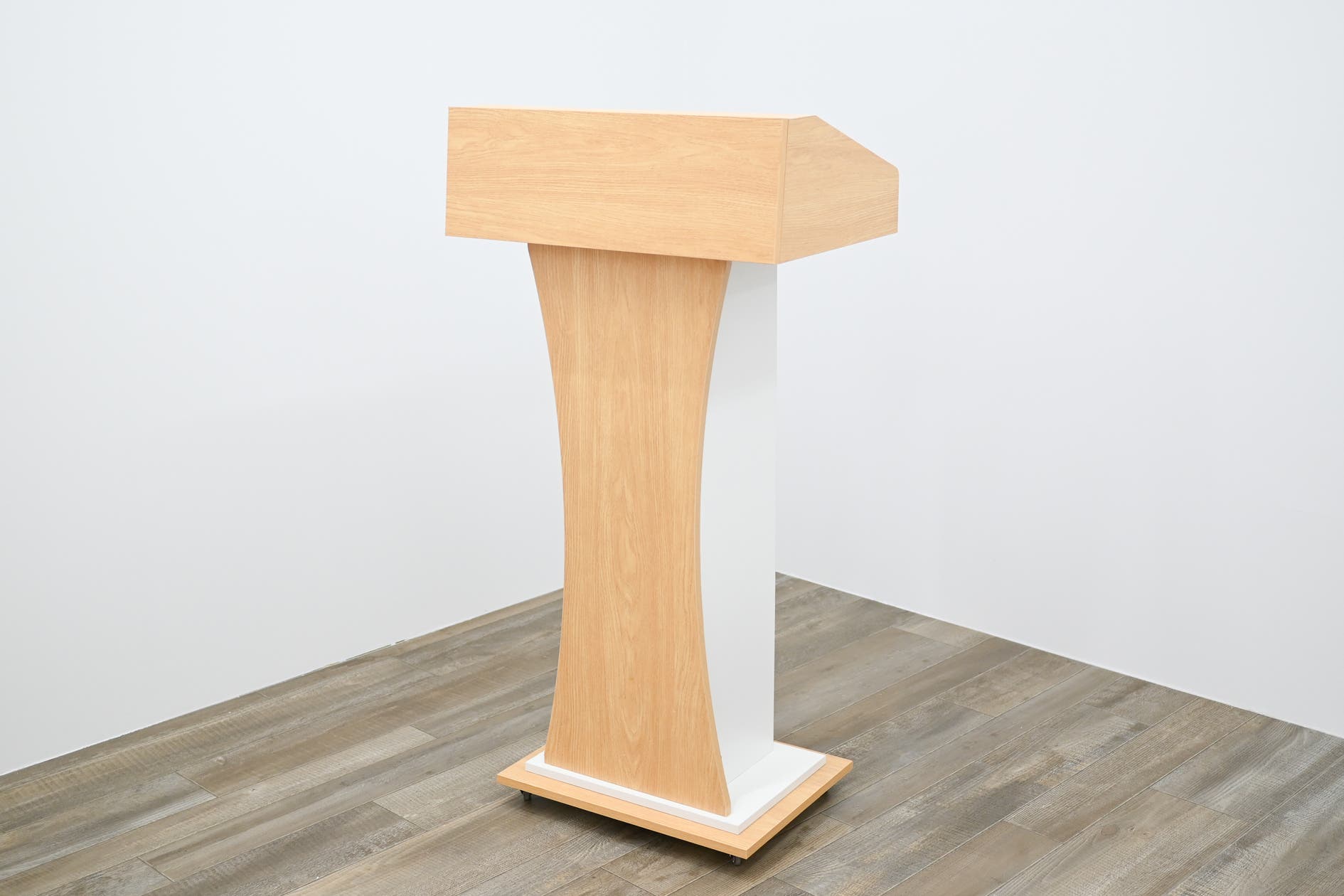 【秋葉原・神田】駅チカ・路面✨イベント🎪ショップ🛍️撮影📸！天井高めの広くておしゃれな多目的スペース🏠の写真9