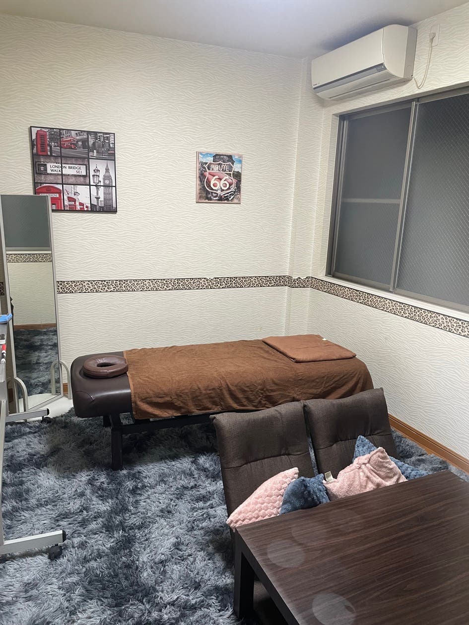 中崎町駅徒歩2分❗️完全個室❗️サロン、MT利用など❗️大判タオル2枚無料❗️ベッド昇降可能❗️の写真1