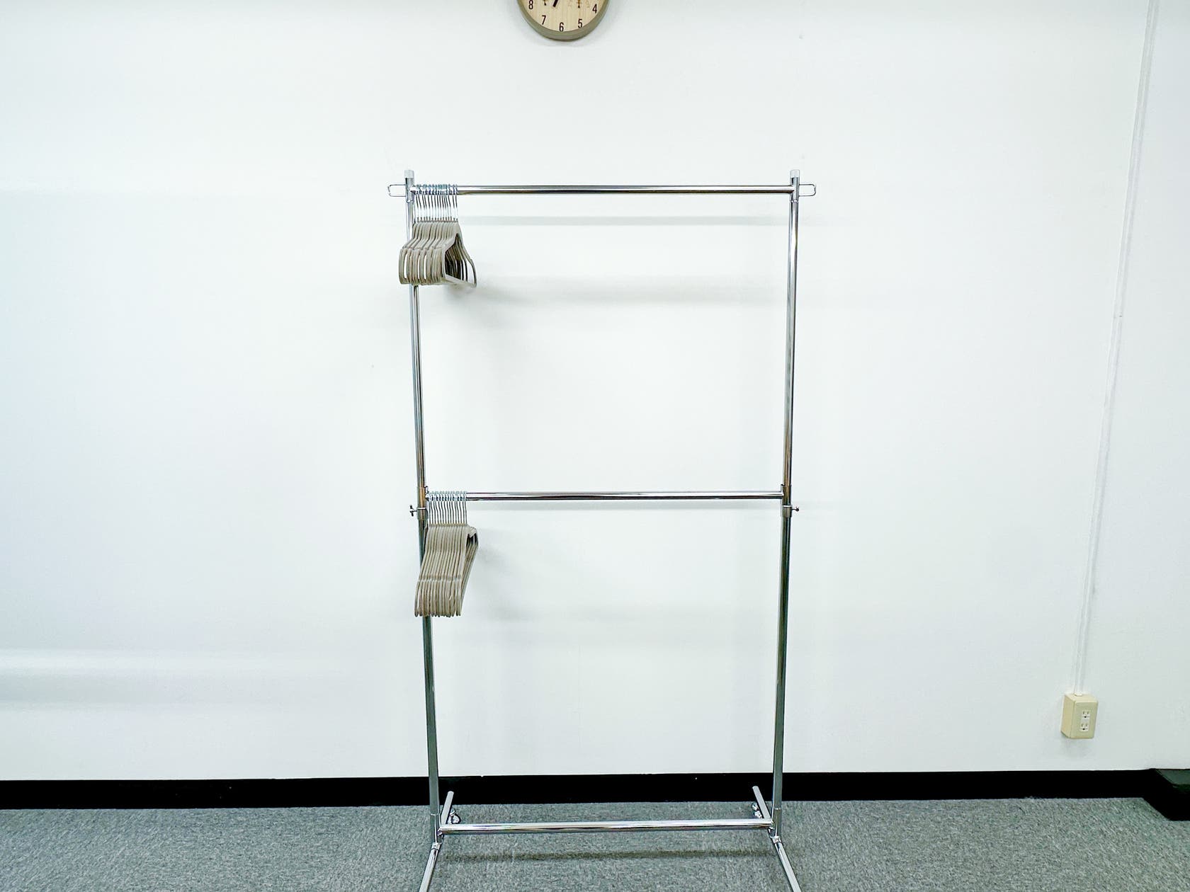 ハンガーラックの画像1