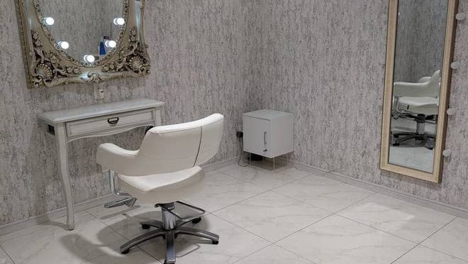 仙台駅から徒歩3分のレンタルサロンの写真1