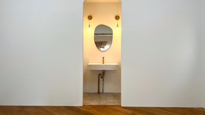 【✨12月限定20%OFFキャンペーン✨】無垢チーク床×ヴィンテージ家具の、撮影や多目的利用に最適なスペース。の写真4