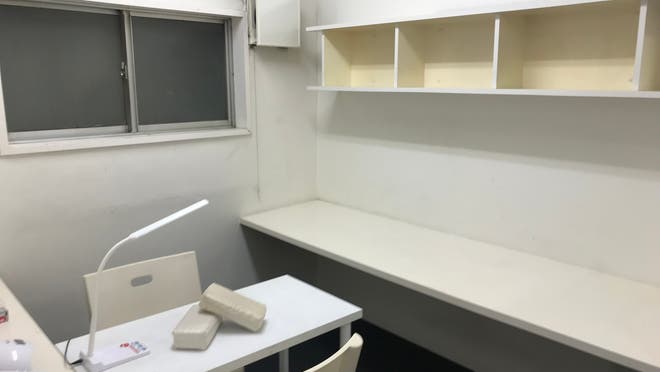 1時間500円(税抜)のみ!都心で最安値の激安レンタルネイルサロンです!フリーのネイリストをとことん応援します!の写真5