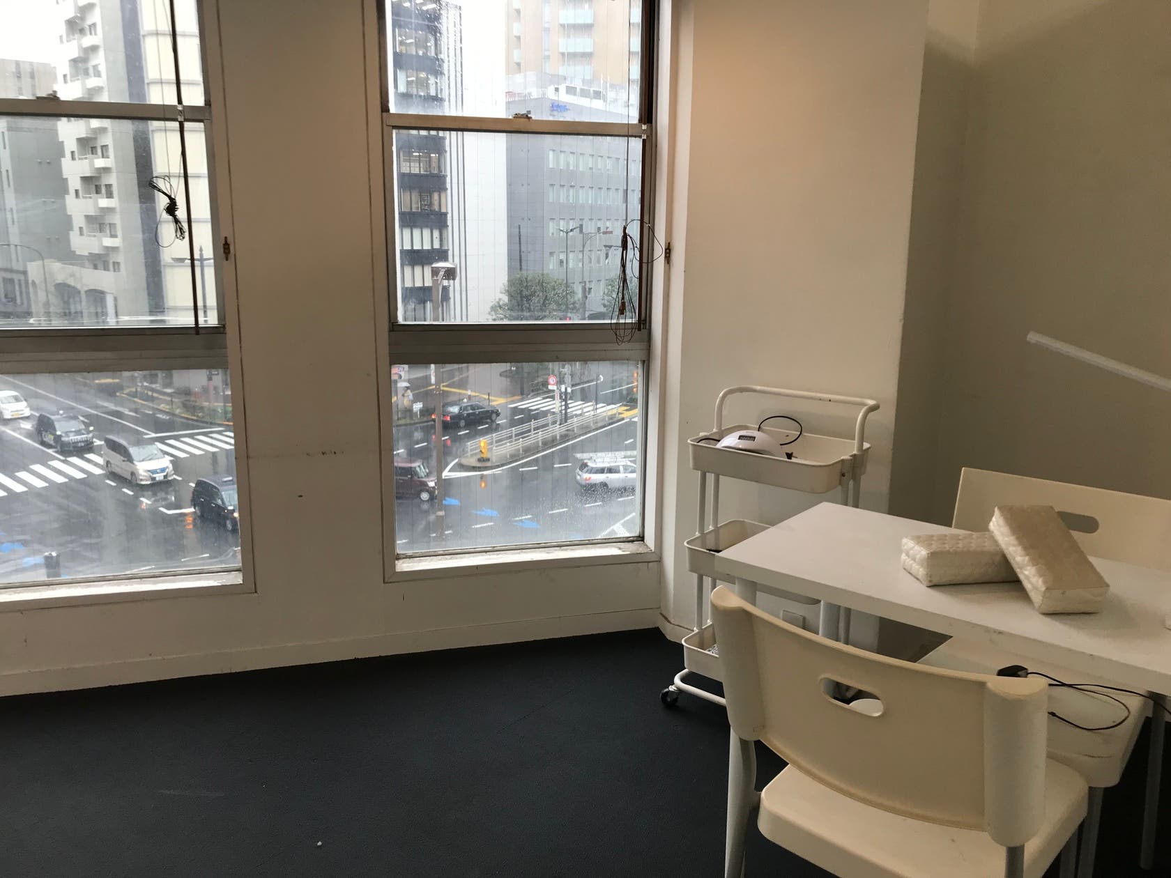 ワンコインネイル１時間５００円（税抜）の激安ネイルサロン！都心では最安値、新宿御苑前から３分でアクセスも便利の写真1