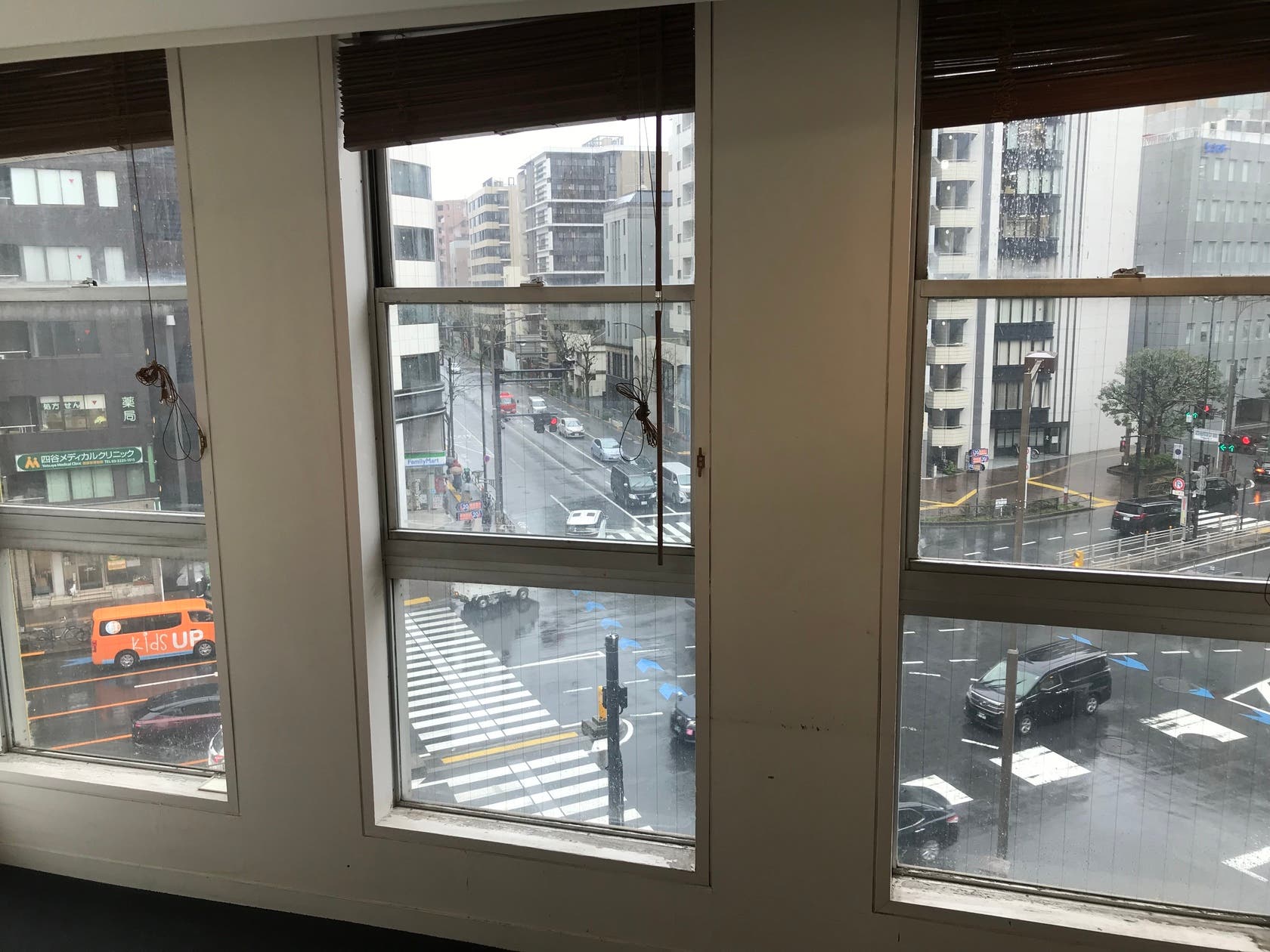 ワンコインネイル１時間５００円（税抜）の激安ネイルサロン！都心では最安値、新宿御苑前から３分でアクセスも便利の写真6