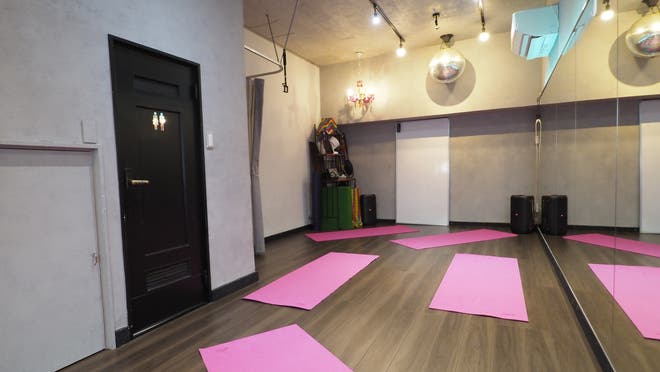 定期利用可能!1階スタジオ/ダンスレッスン/イベントや撮影控え室/ギャラリー使いもOKなスタジオの写真3