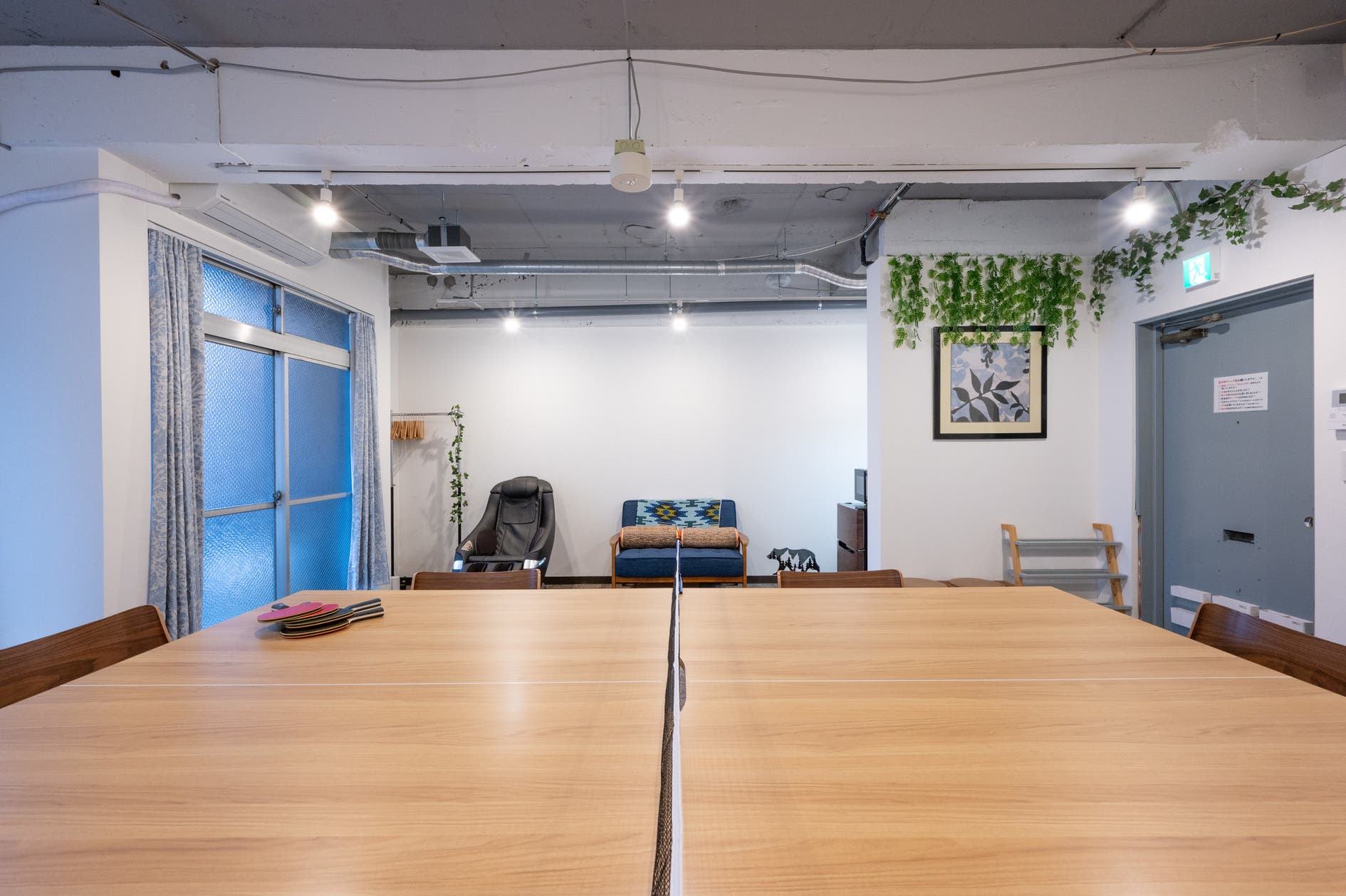 駅近❗120㌅4Kプロジェクター👀自由自在な新会議室✨クロスゲート三田・田町🏙卓球🏓映画鑑賞🎥の写真5