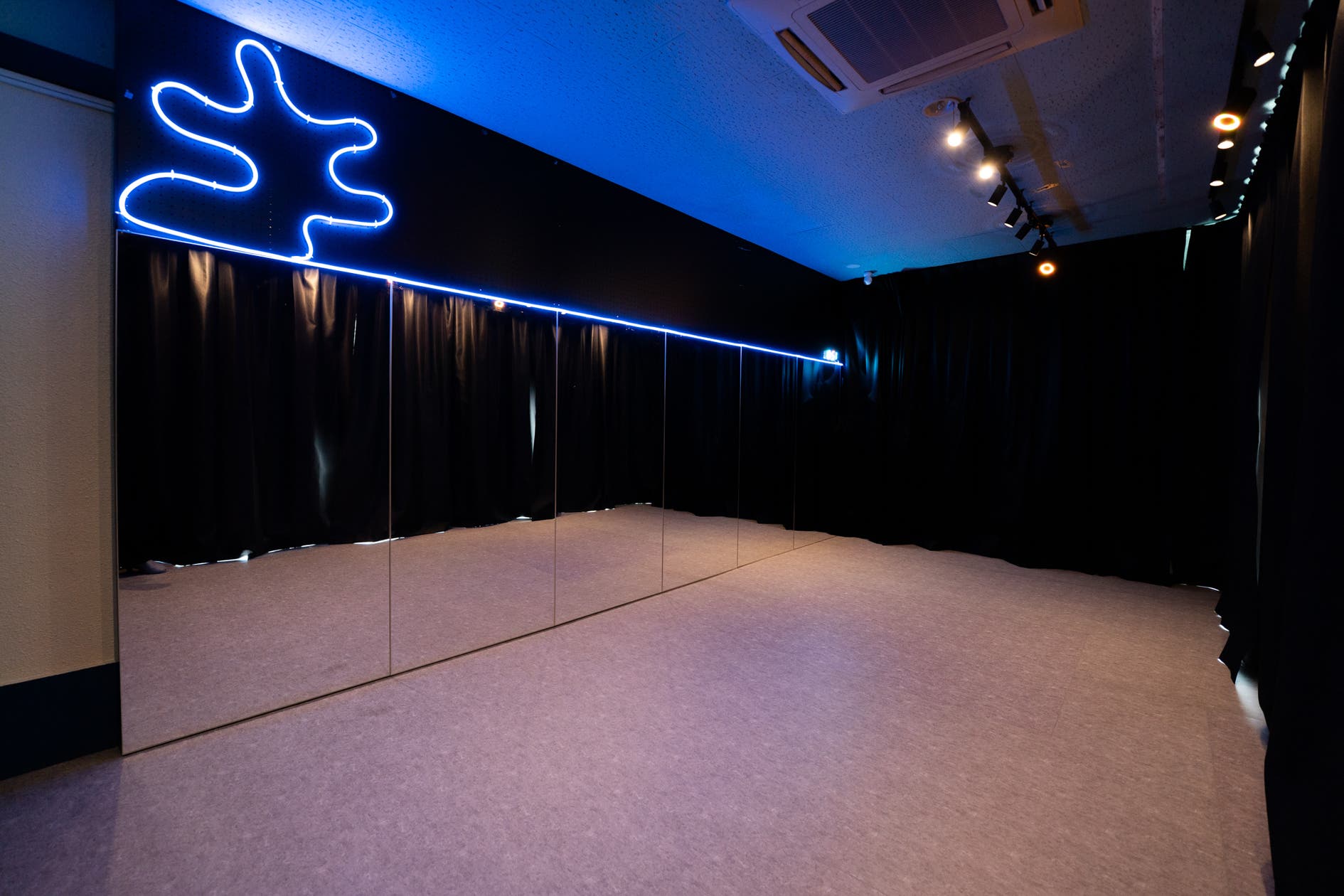 【NEW OPEN】高円寺駅徒歩2分 24h営業 映えるダンススタジオ!! 撮影や稽古など多目的で活用頂けます!!の写真4