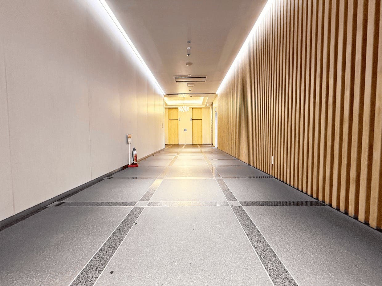 BL会議室 池袋西口店 RoomB 最大8名収容【池袋駅徒歩2分！モニター・AIカメラ・音声会議システム常設】の写真16