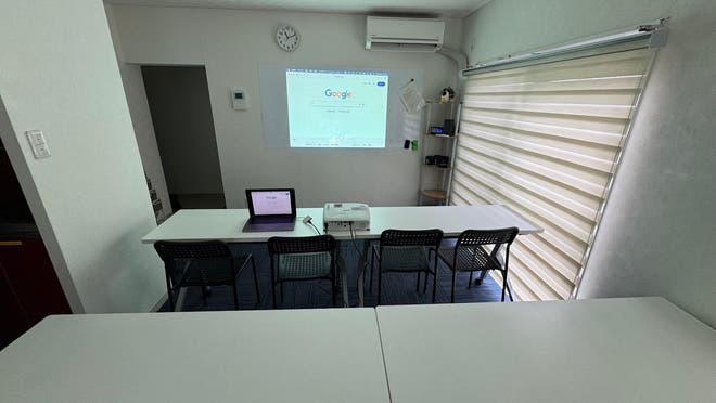 新宿で最安値!!新規OPEN♪新宿三丁目駅から徒歩1分のレンタルオフィス 電子タバコ可 施術ベッド有り!の写真4