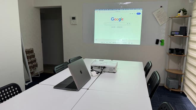 新宿で最安値!!新規OPEN♪新宿三丁目駅から徒歩1分のレンタルオフィス 電子タバコ可 施術ベッド有り!の写真3