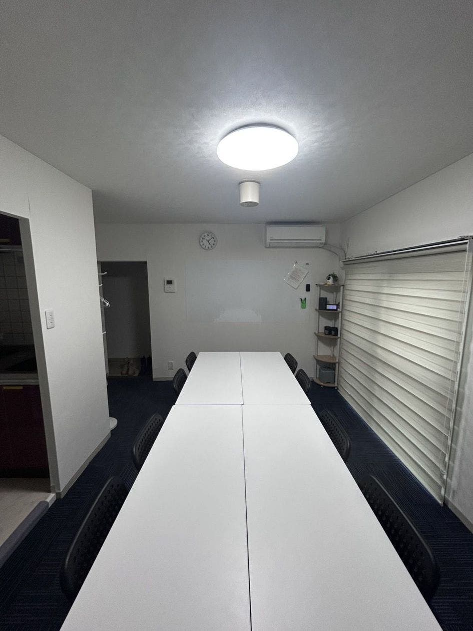 新宿で最安値！！新規OPEN♪新宿三丁目駅から徒歩1分のレンタルオフィス　電子タバコ可　施術ベッド有り！の写真2