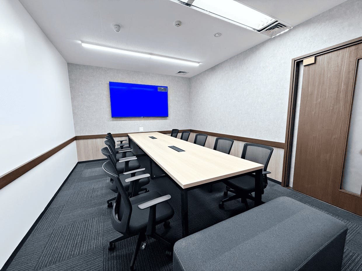 BL会議室 池袋西口店 RoomC 最大11名収容【池袋駅徒歩2分！モニター・AIカメラ・音声会議システム常設】の写真4