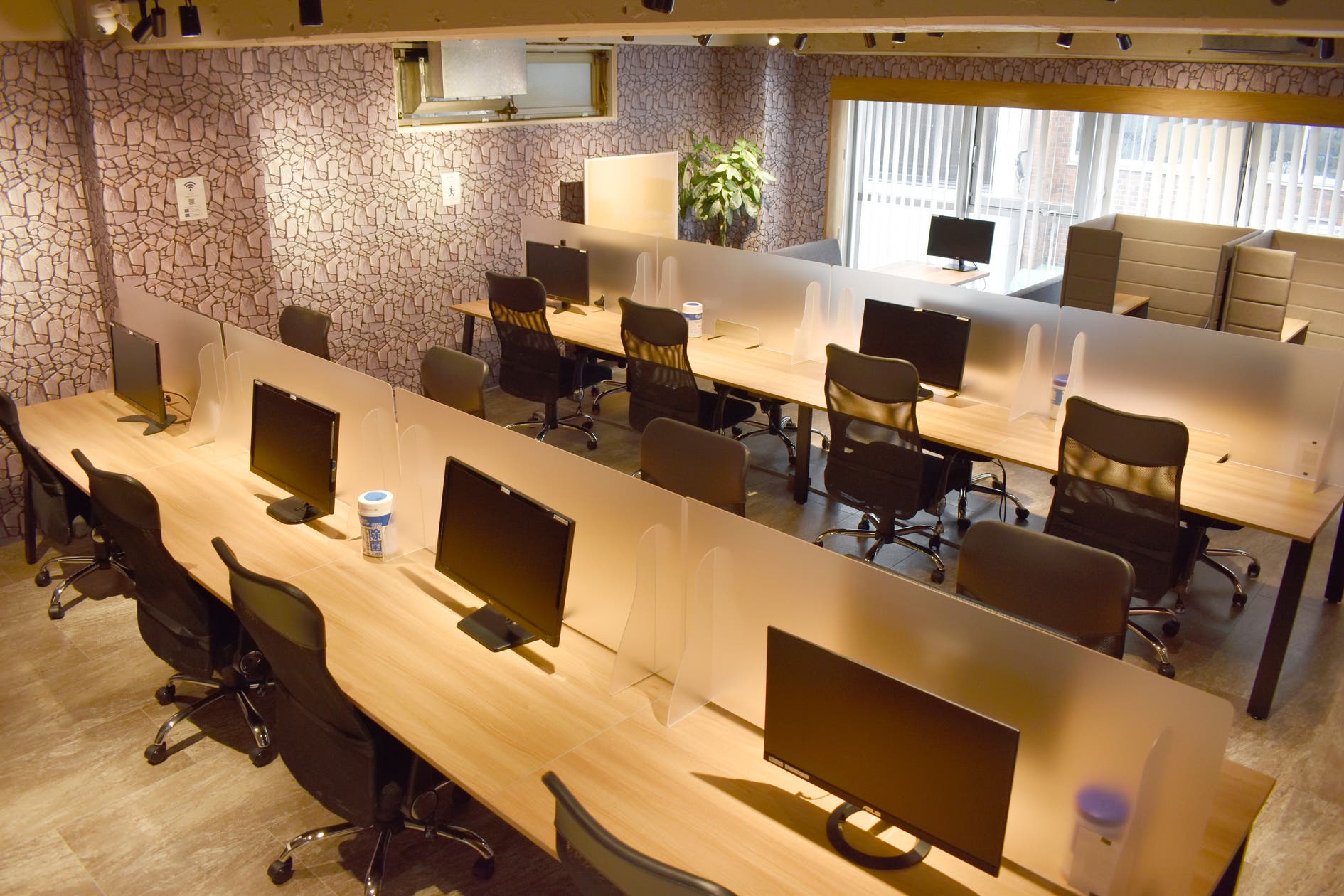 【工事期間限定特別価格¥440！】上野駅近フリースペース（Wi-Fi・電源完備）の写真7