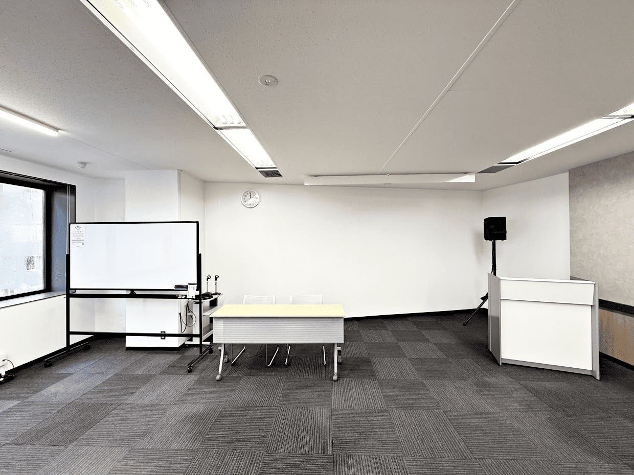 BL会議室 池袋西口店 RoomD 最大21名収容【池袋駅徒歩2分！大型モニター常設でセミナー・研修におすすめ】の写真9