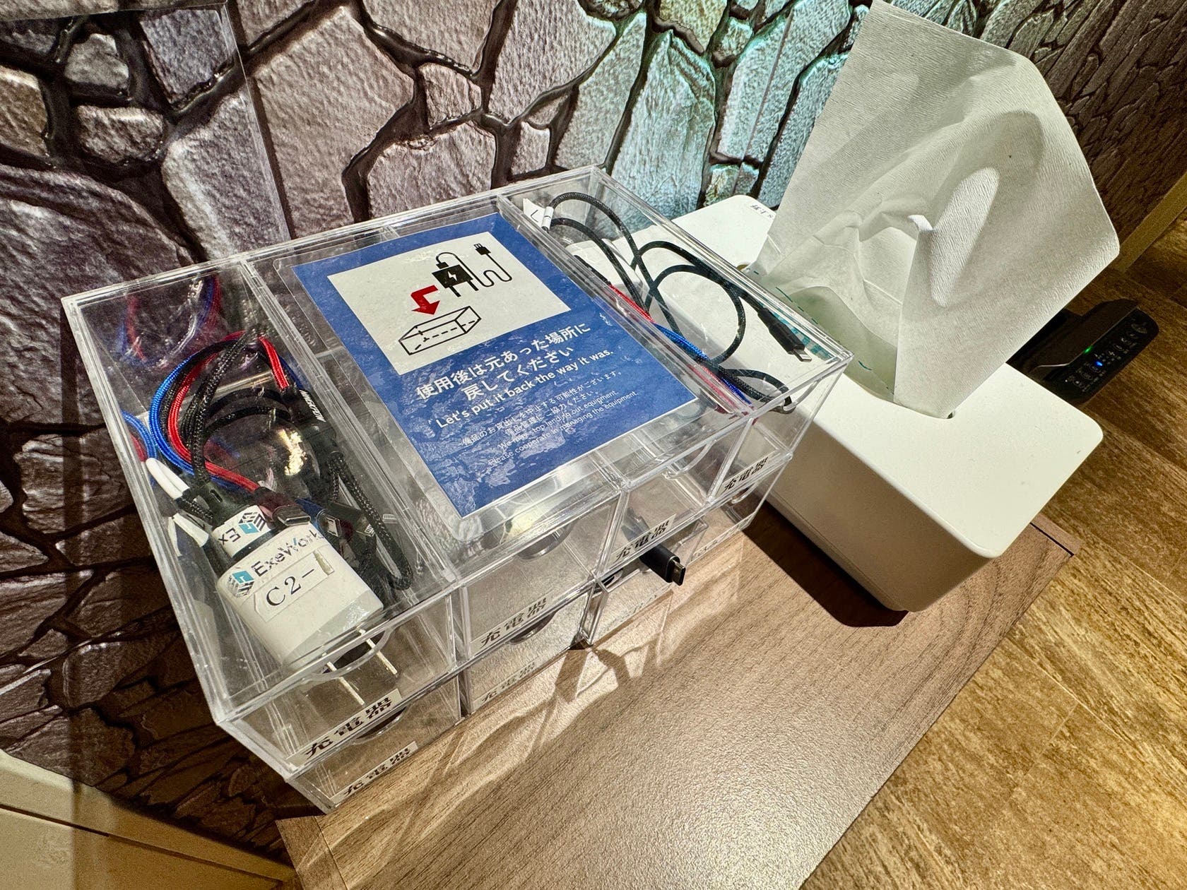 【工事期間限定特別価格¥440！】上野駅近フリースペース（Wi-Fi・電源完備）の写真9