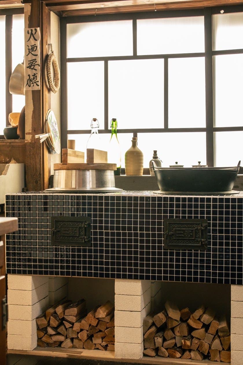 かまどのある小さな隠れ家スタジオ🌸 #大正ロマン #昭和レトロ #レトロ #着物 #朝ドラ #コスプレ #ポートレートの写真11