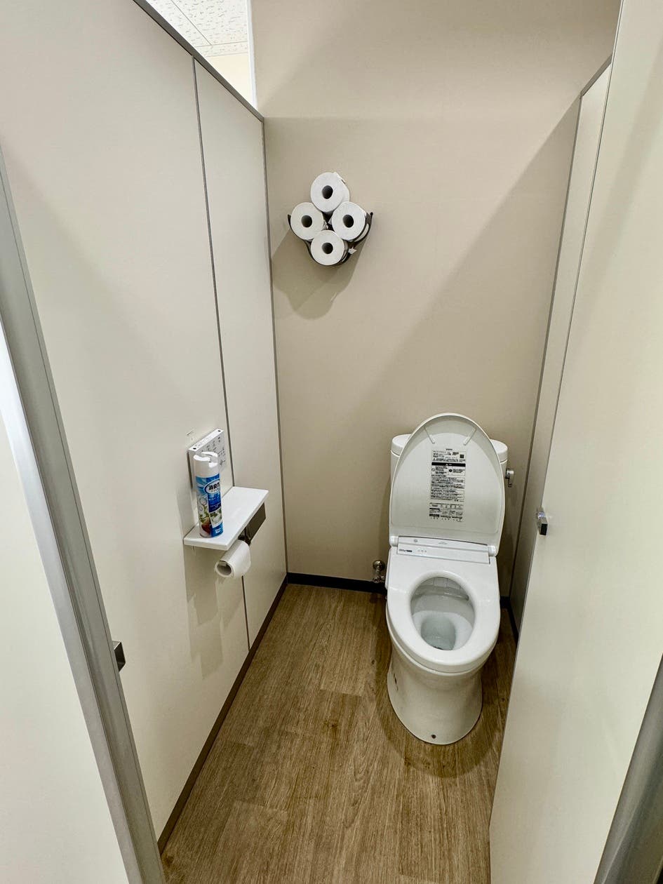 【¥440/1h｜工事期間限定】上野駅すぐ／モニター完備鍵付き完全個室3007の写真22