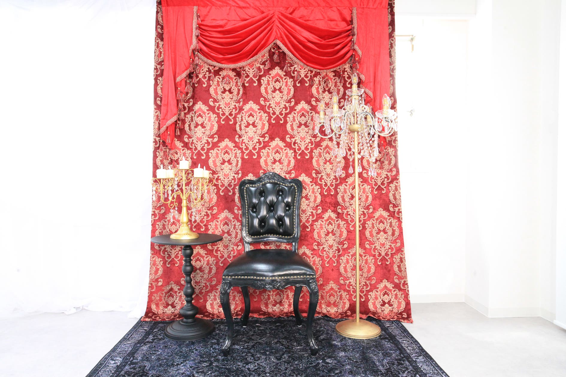 池袋東口徒歩４分/毎日清掃/自然光×白の空間/無限に広がる撮影の可能性/シンプルで洗練された非日常/背景10種類/機材すべて無料の写真12