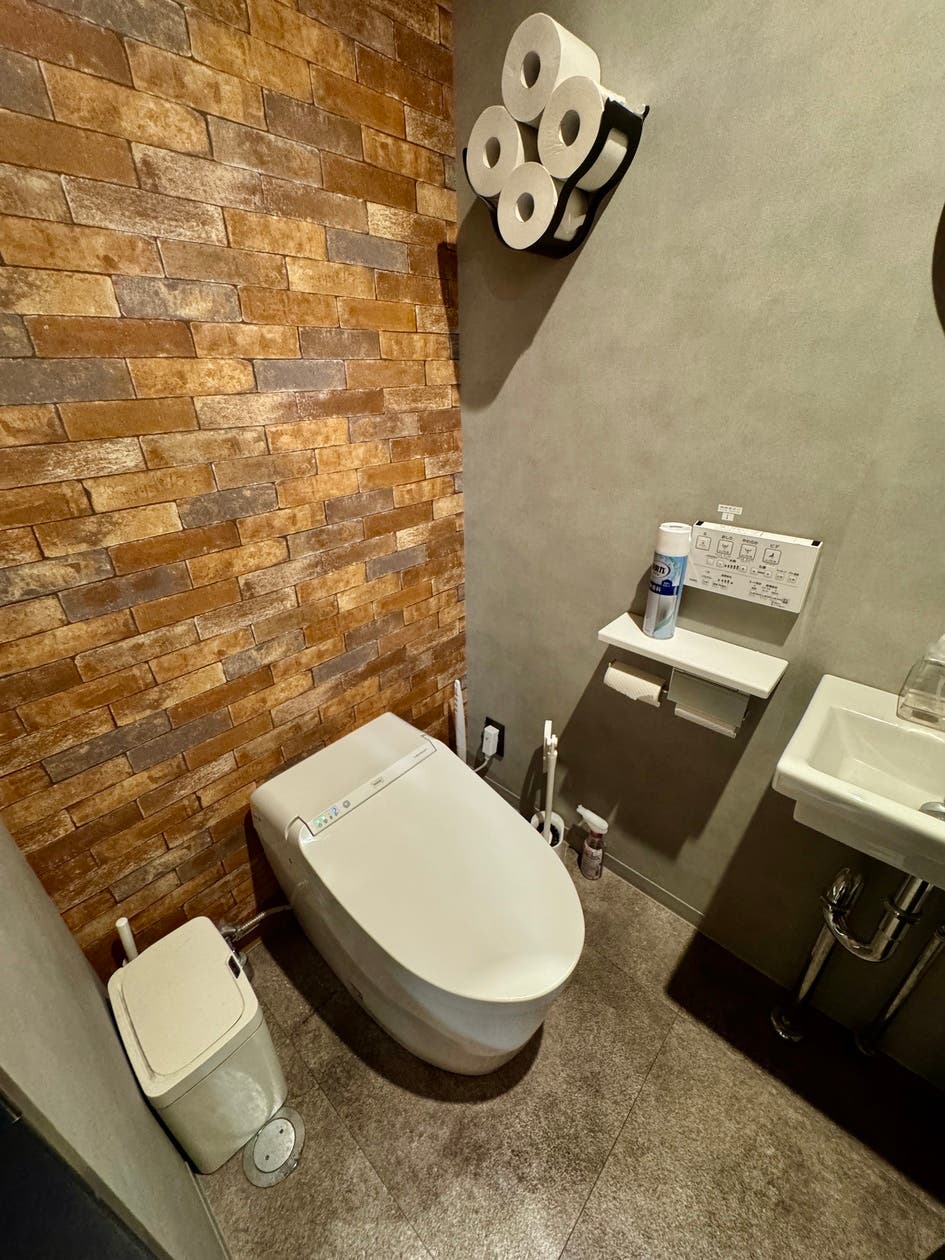 【¥550/1h｜工事期間限定】上野駅すぐ・モニター2台鍵付き広め完全個室3014の写真27