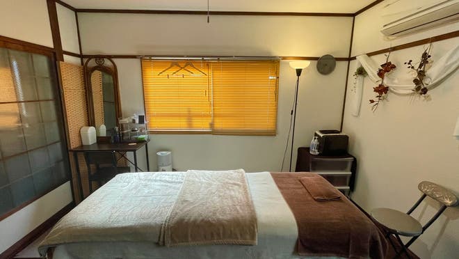 御堂筋線中津駅から徒歩3分!タオル使用無料レンタルサロン♪の写真1