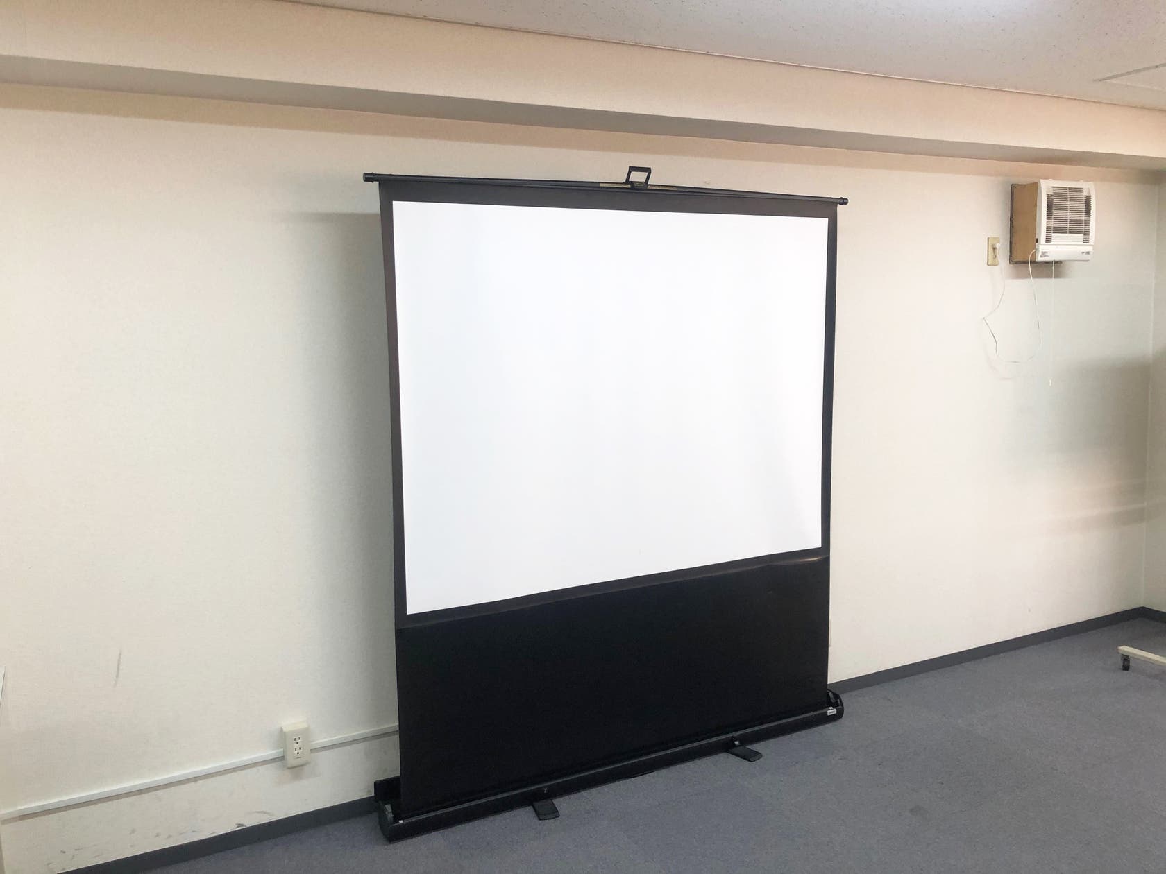 7階B室【堀江・アメ村エリア！駅から徒歩30秒！】１０～３８名まで。無料備品も多数！同ビル内に複数会場ございますの写真6